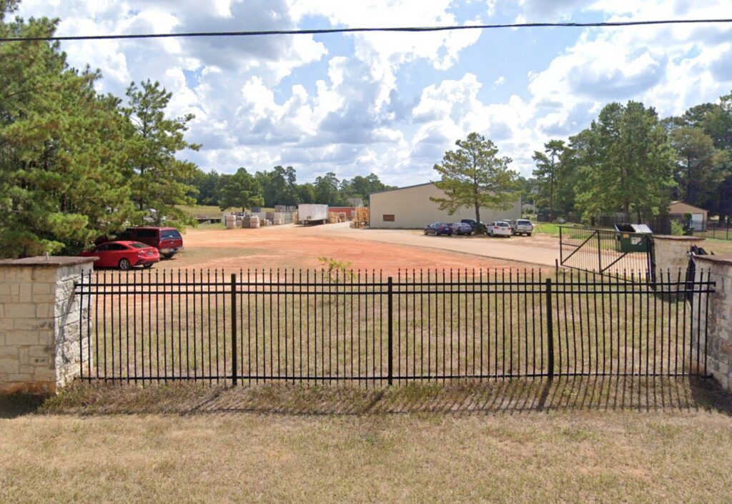 Industrial Building - Willis - Texas Commercial Realty Group